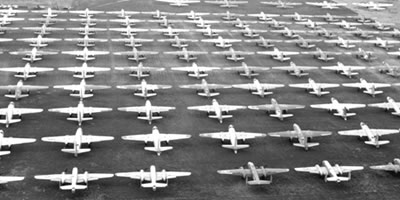 Ontario airplane boneyard at Cal-Aero Airfield, a military aircraft ...